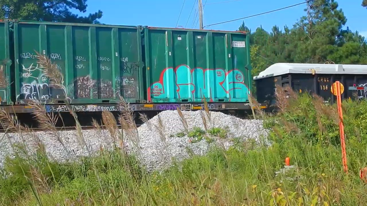 CSX EB Local Freight Train at Newport News - YouTube
