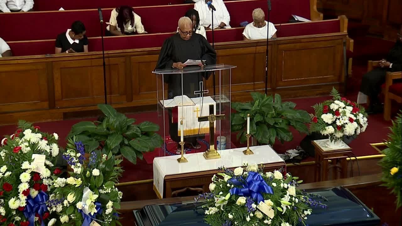 Larry 'Gator' Rivers funeral in Savannah Part 1 - YouTube