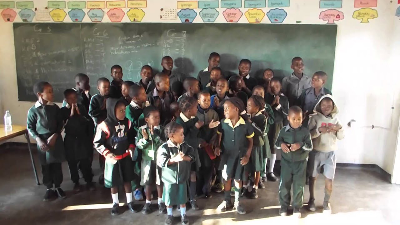 Enfants Sinamatella School - YouTube