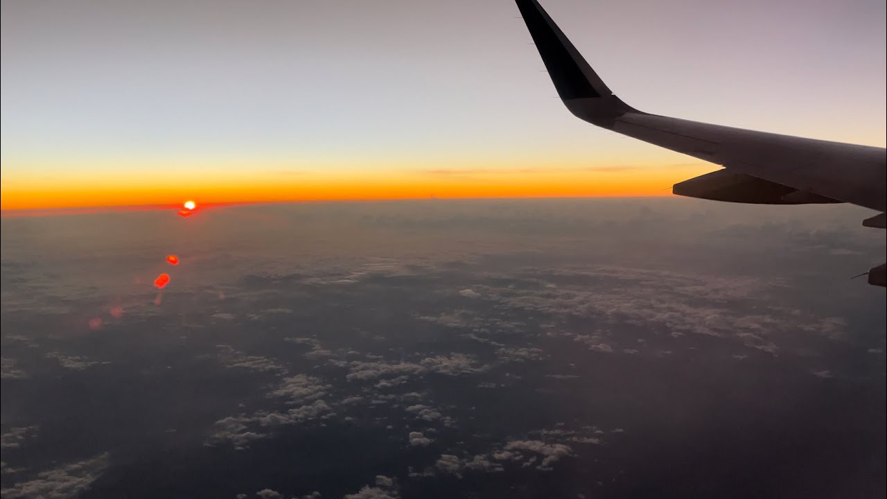 Delta Airbus A321 BEAUTIFUL CLEAR SUNSET over the Gulf of Mexico - YouTube