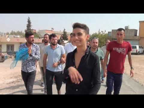 Barak Çeyiz & Bayrak Dikme             (Halil Ünal)