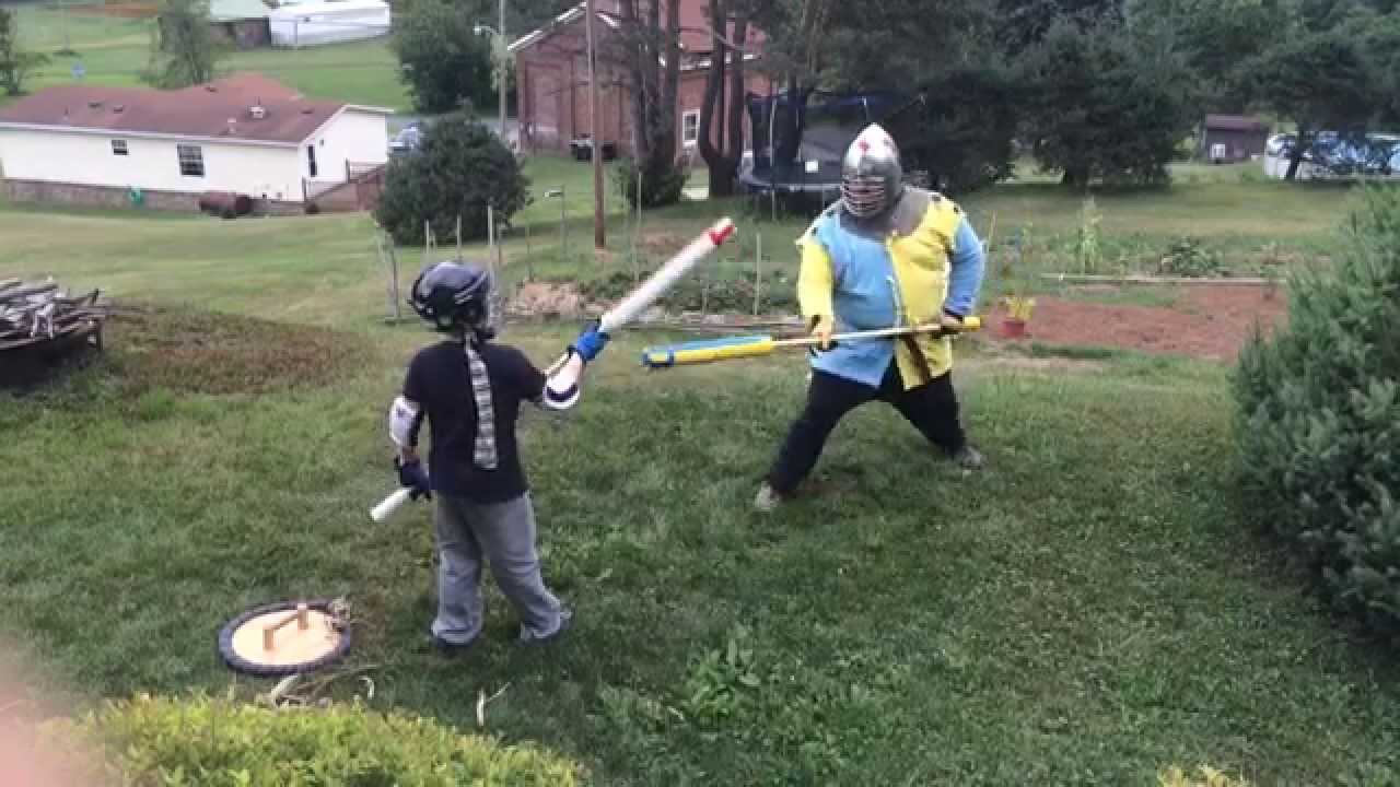 Glaive Lessons, SCA youth combat polearm - YouTube