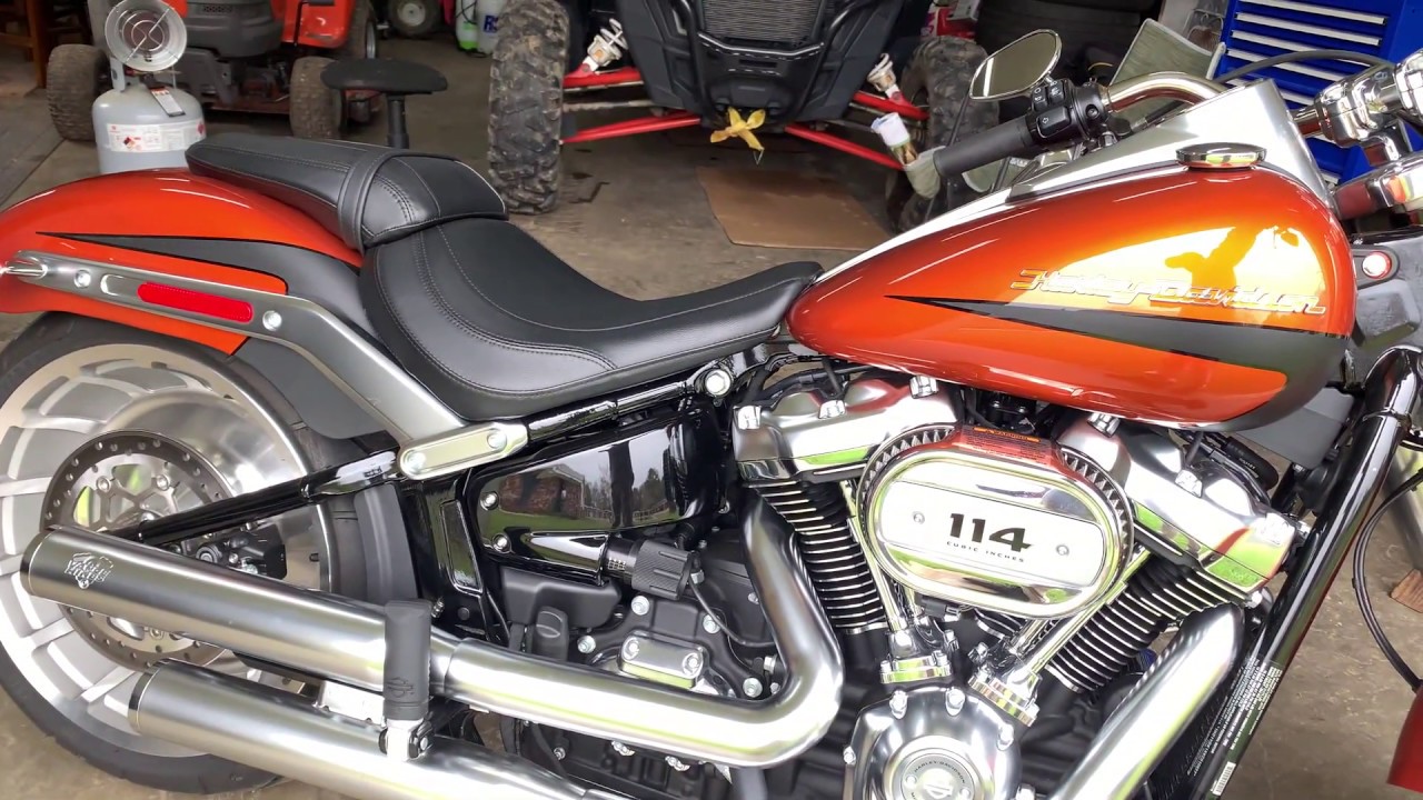 2019 Harley Davidson Fatboy 114 - cold start with Vance and Hines pipes ...