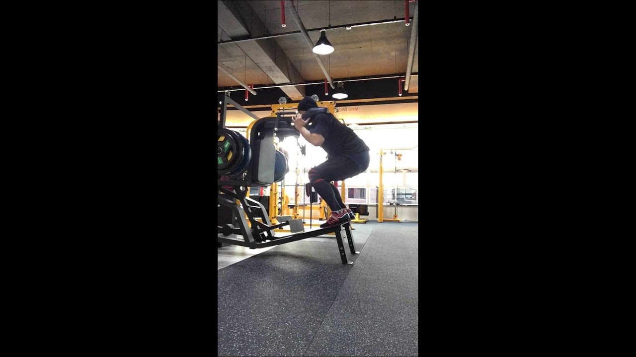 Reverse v squat - YouTube