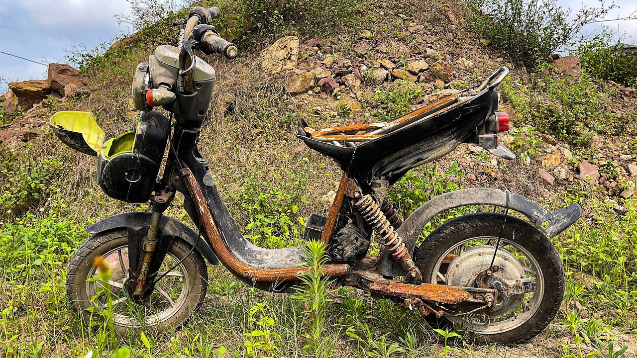 Completely restored old electric bicycle // With the master skills of ...