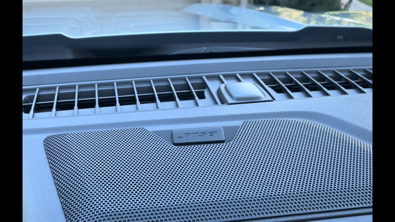 2023 Colorado Bose speaker plate window glare - YouTube