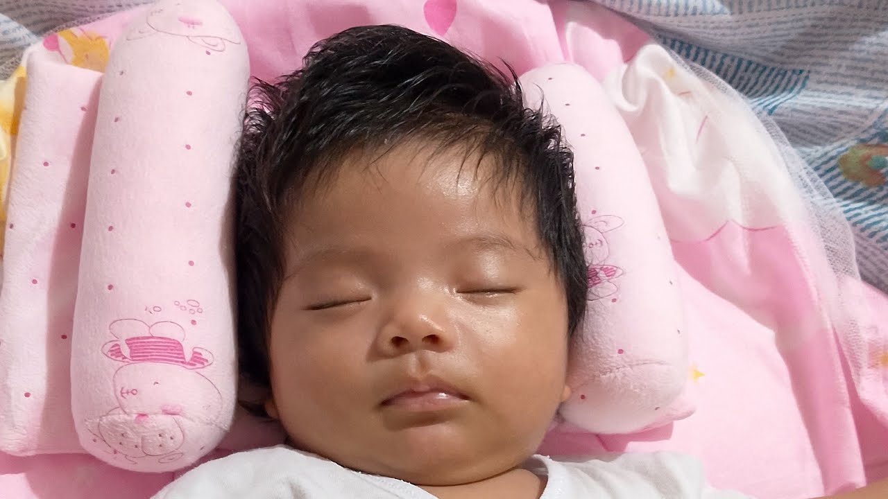 Sleepless night with cute and adorable baby Arabella - YouTube