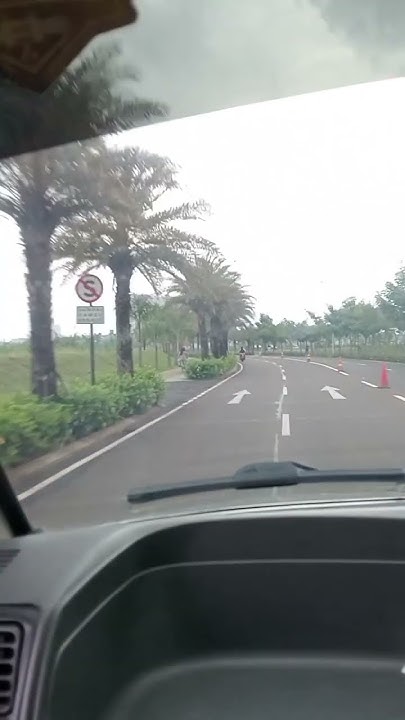 Jalan jalan sore sambil jajan😊 - YouTube