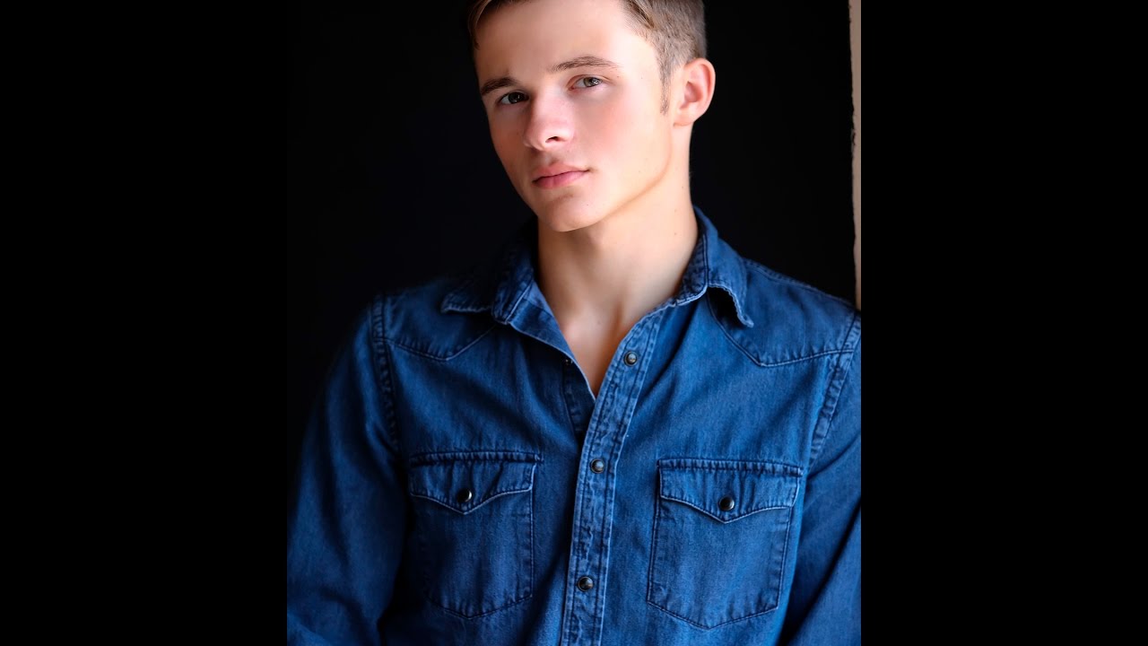 Grayson Robinson Senior 2017 - YouTube