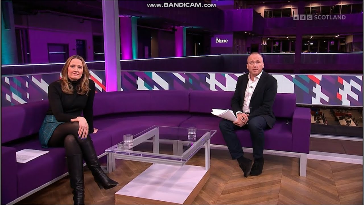 Laura Maciver - Black Tights & Boots - 23/3/22 - YouTube