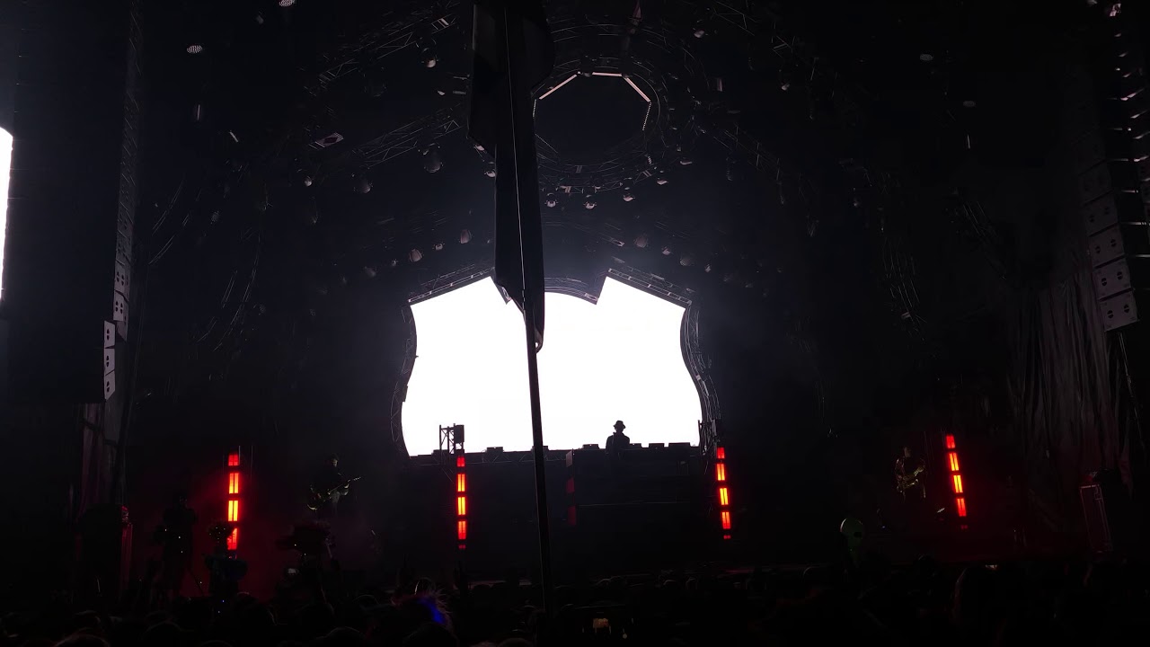 ZHU - Exhale & Linkin Park (Chester Bennington) Tribute @ Electric ...