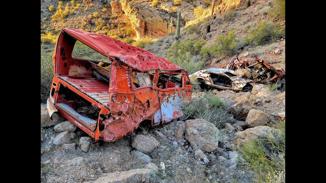 Found 5, Crashed cars in a canyon. VW Bus, 280Z & VW - YouTube