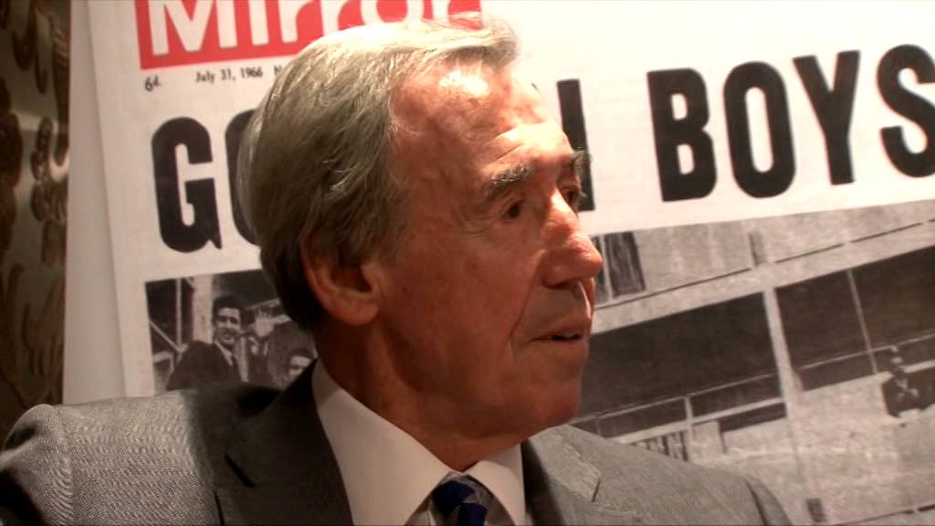 Steve Wraith Interviews World Cup Legend Gordon Banks - YouTube