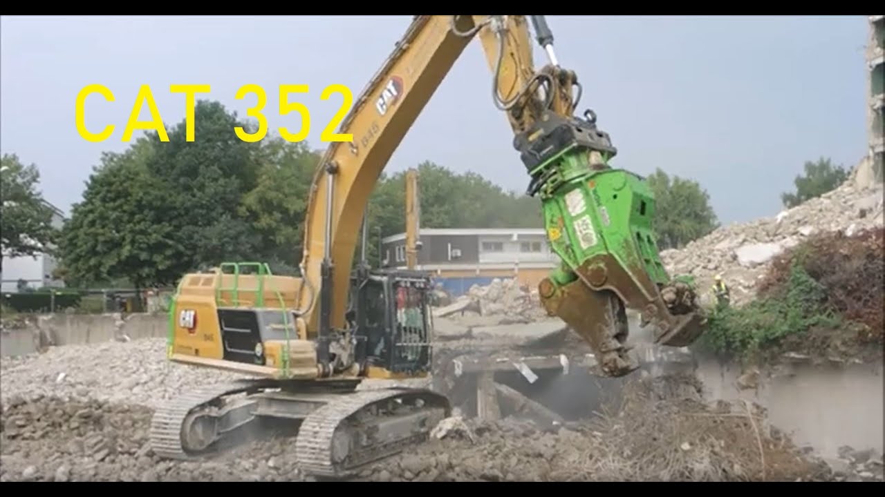 Excavator CAT 352 ng - demolition site - YouTube