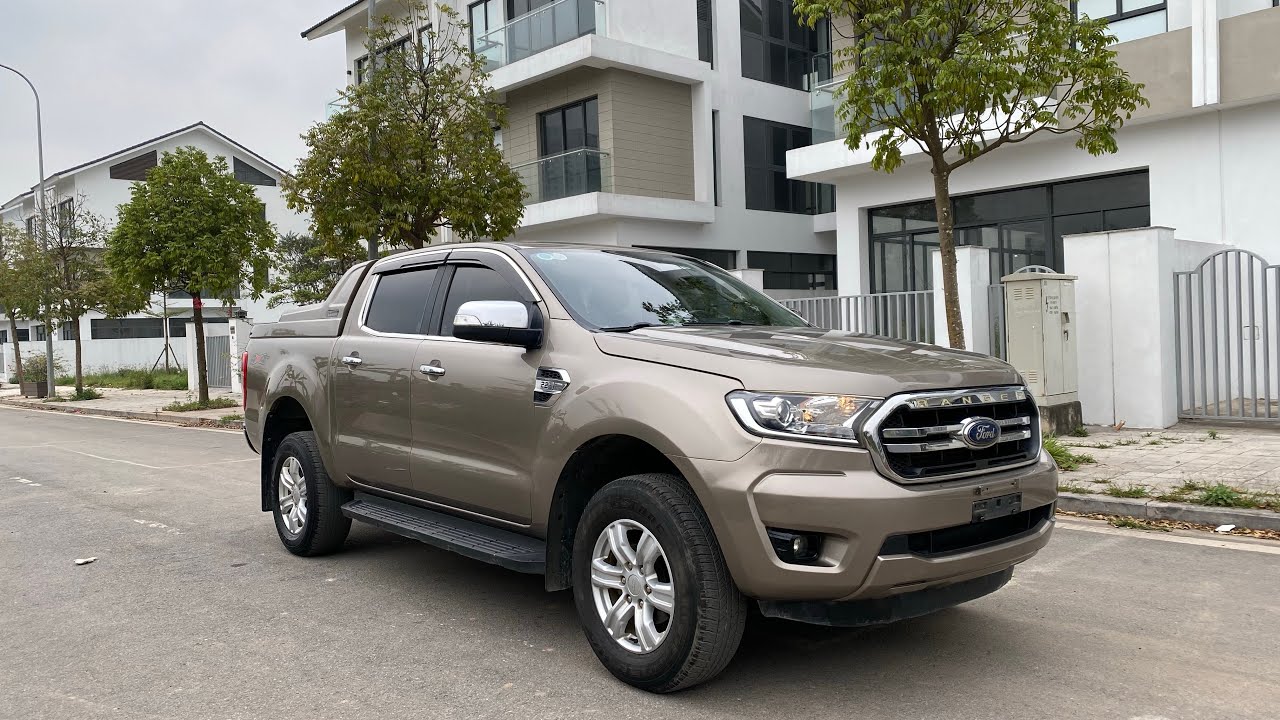 Giá bán 595tr ford ranger XLT 2018 số tự động máy dầu 2 cầu , LH em lợi ...
