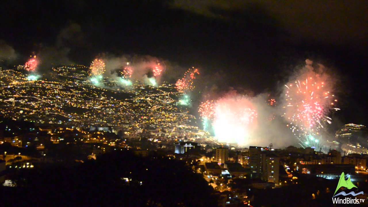 Madeira New Year Fireworks 2014 HD - YouTube