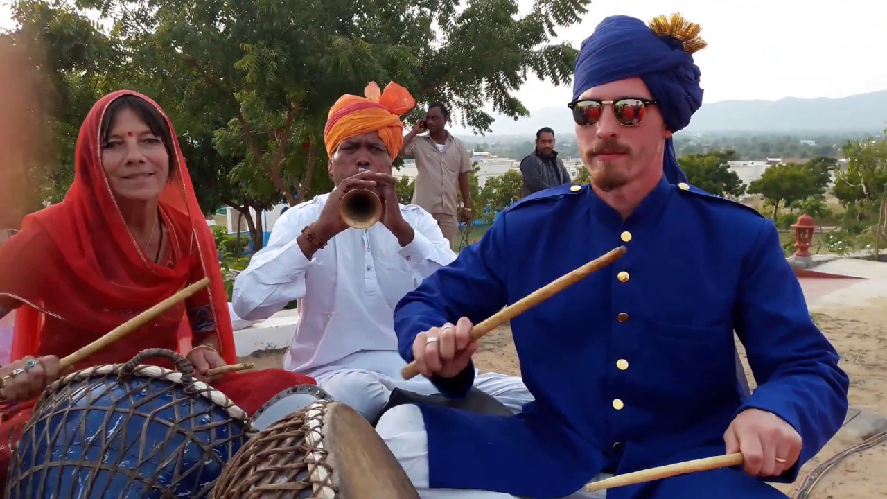6 girls in Pushkar India | Nathulal Solanki | Rajasthani Folk | Indian ...