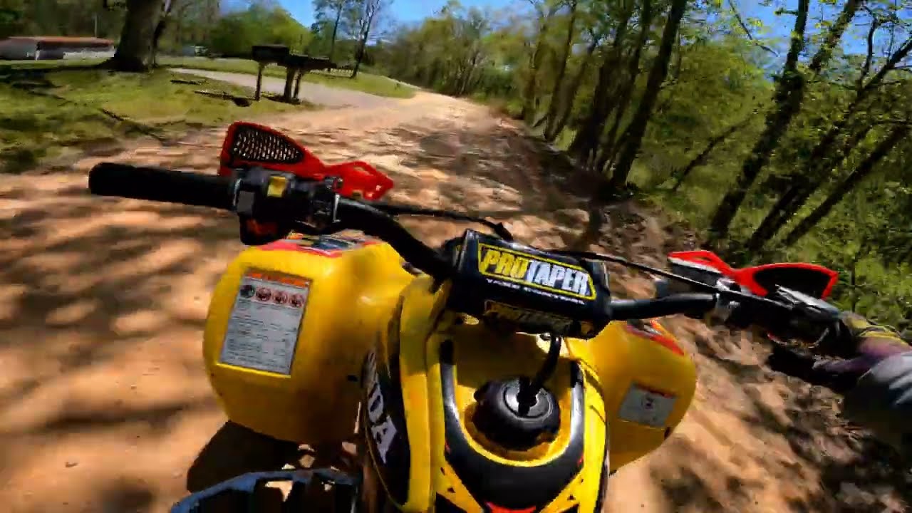 Family ride day on the best Tennessee Dirt Roads 416ex, trx200sx ...