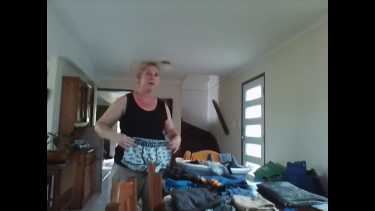 How to fold the washing neatly -- Folding Laundry - YouTube