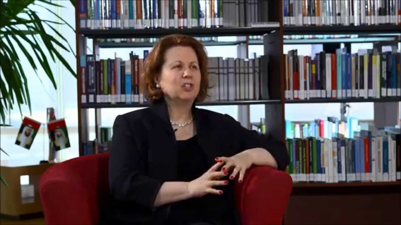 5 min. series: "What defines a Strategic thinking?" by Dr. Julia Sloan ...