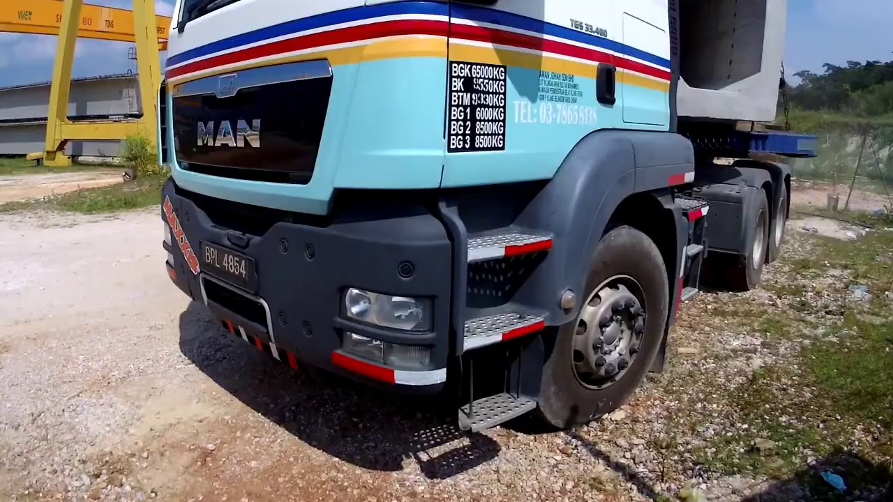 EXTENDABLE LOW LOADER WITH ALPHA BEAM 30 METER MAN TGS 33 480 - YouTube