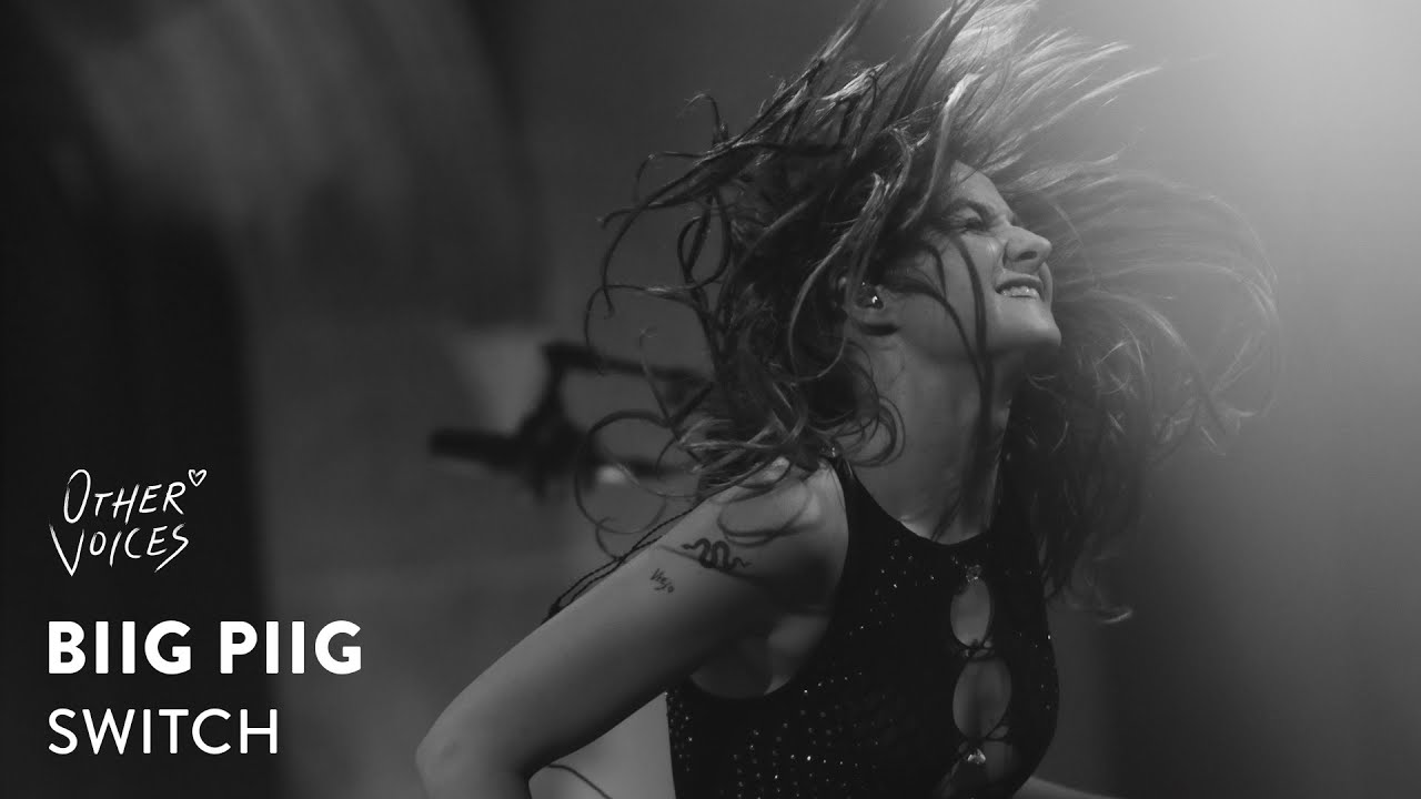 Biig Piig - Switch | Live at Other Voices UCC (2022) - YouTube