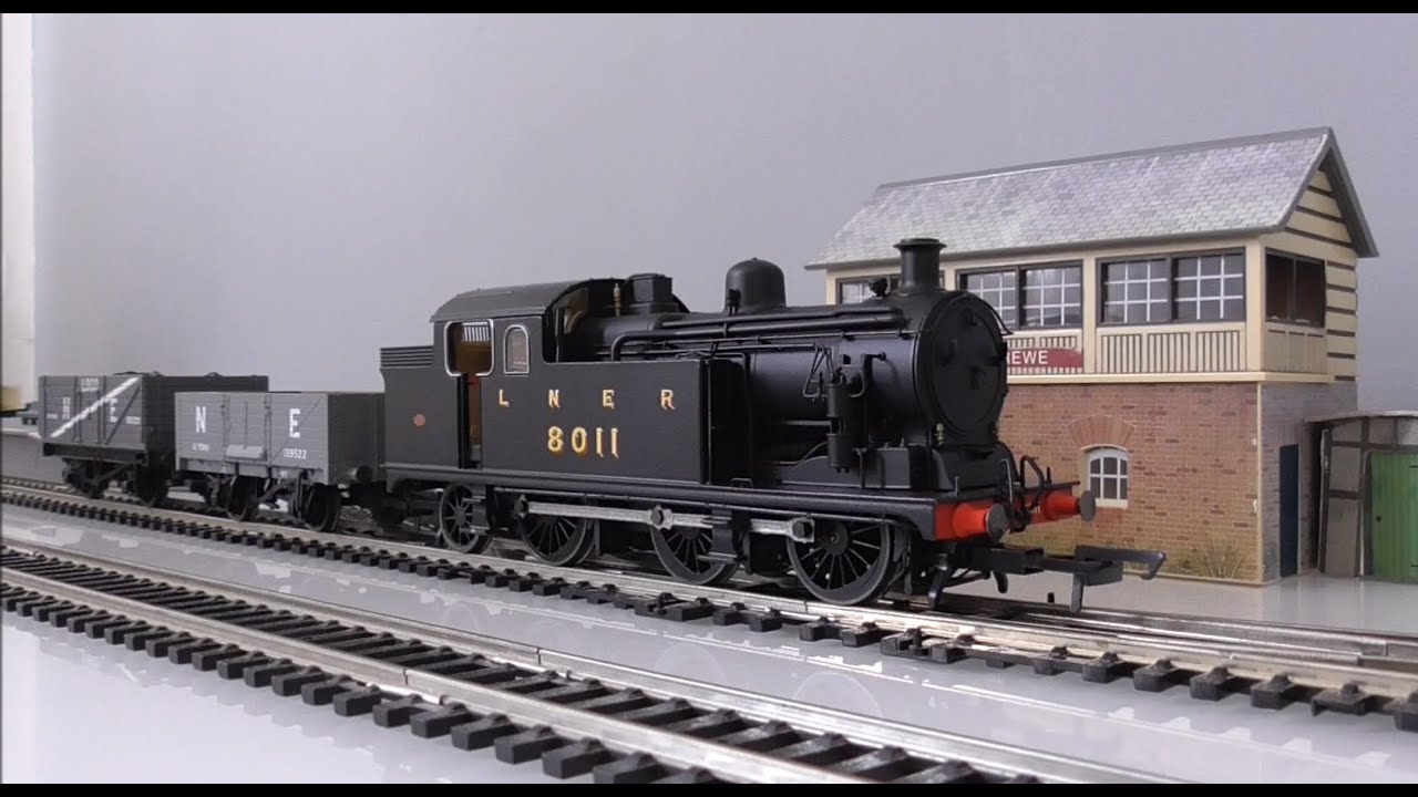 00 Gauge Oxford Rail LNER class N7 solo running session - YouTube