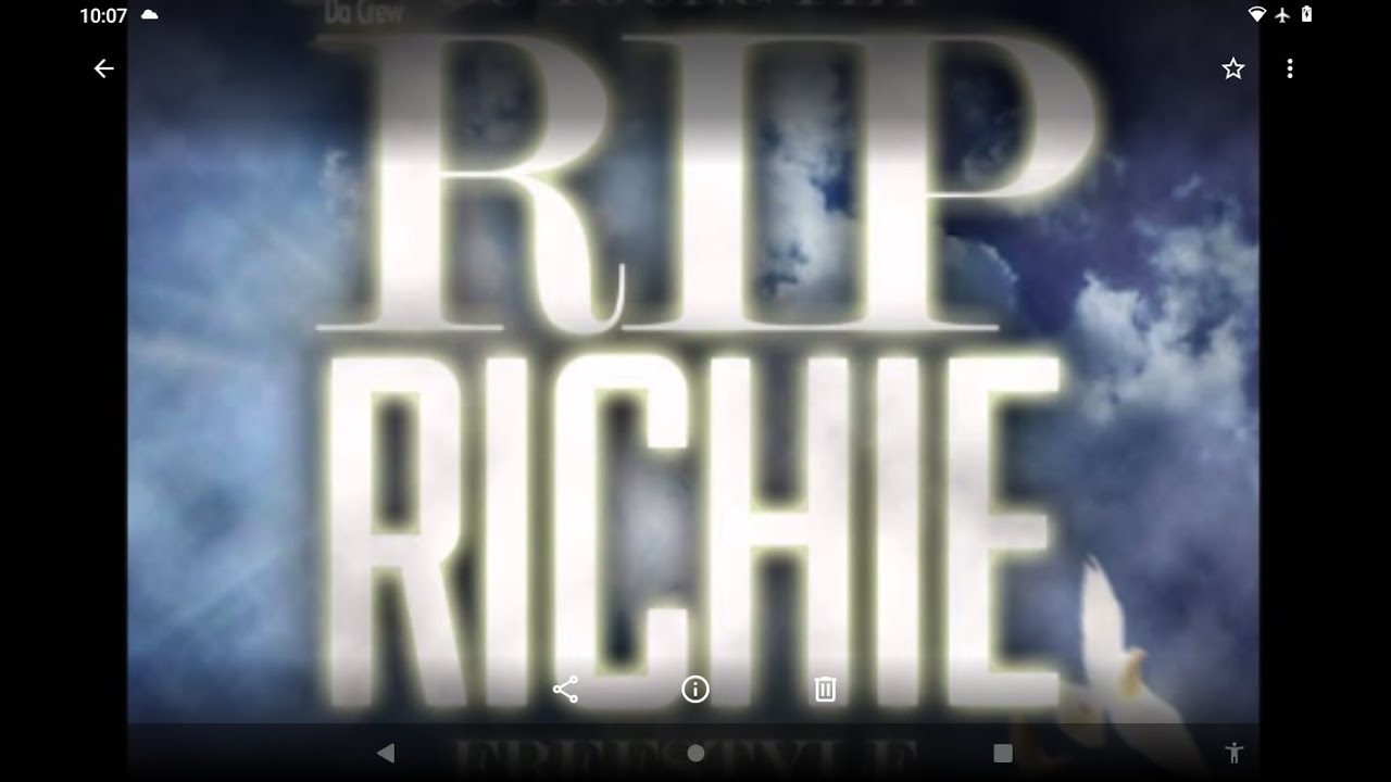 DAHHH QUIETZ B4 DAT STORMMM.! HE SAID "RICHIE DEAD".! 🙊 LOL ...