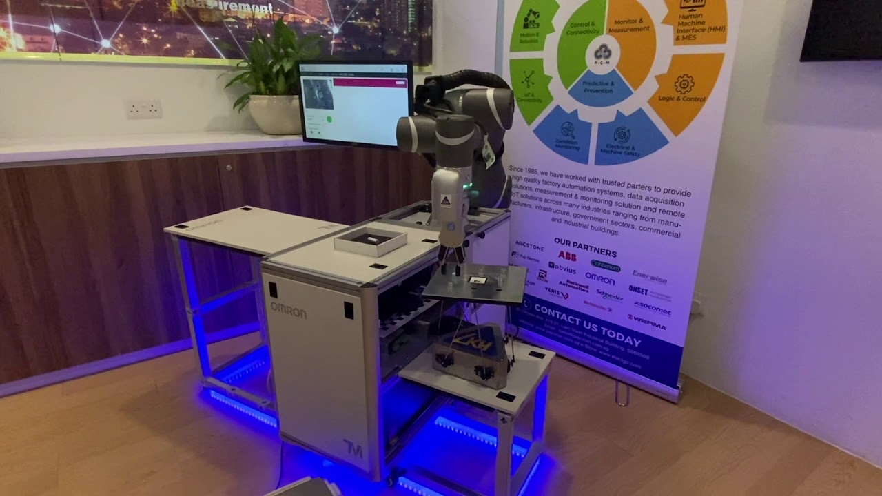 Omron TM Cobot Vision Landmark Key Demonstration - YouTube