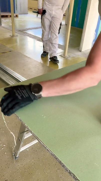 Рубанок Кнауф в действие, снимает фаску 45 и 25 градусов. - YouTube