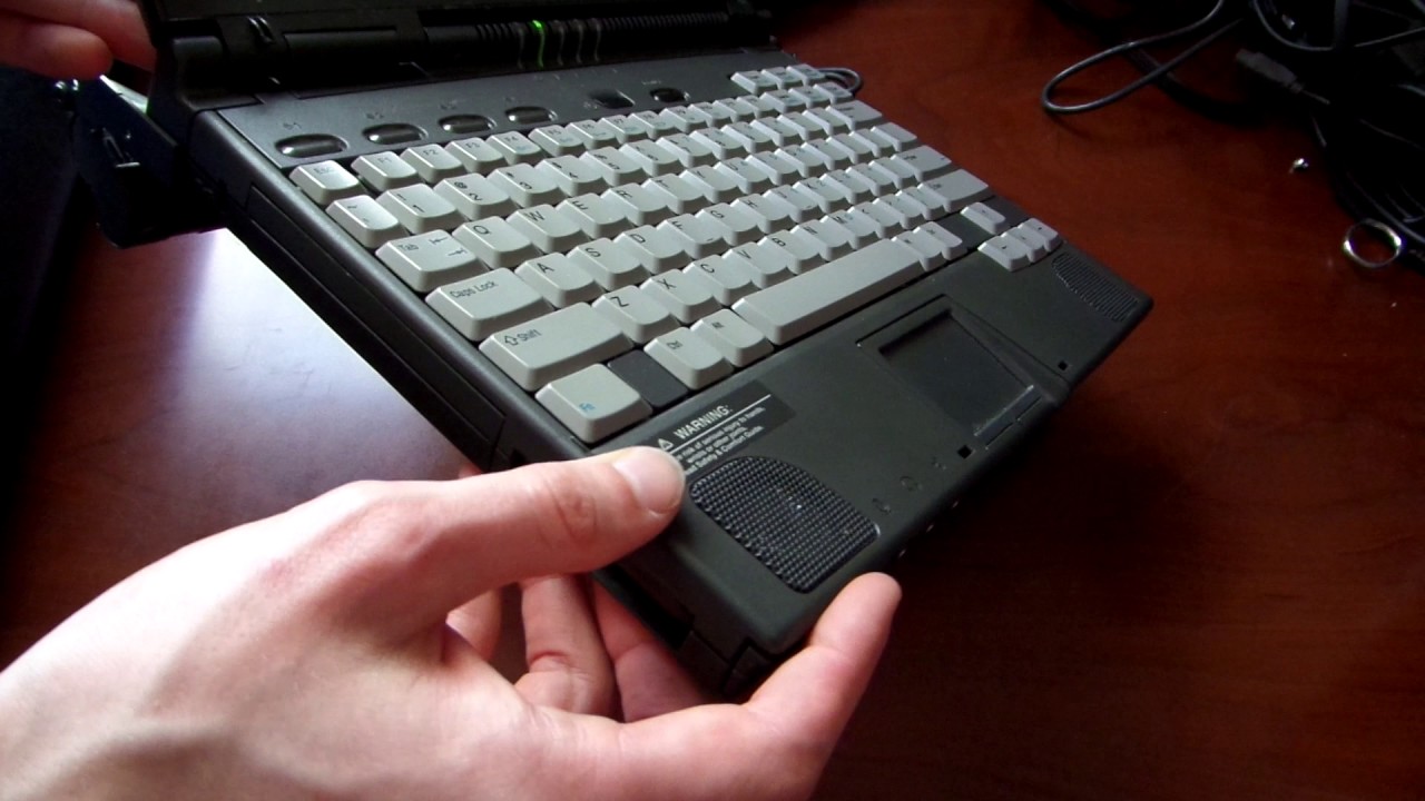 Compaq Armada 4220T - Overview (no boot) - YouTube