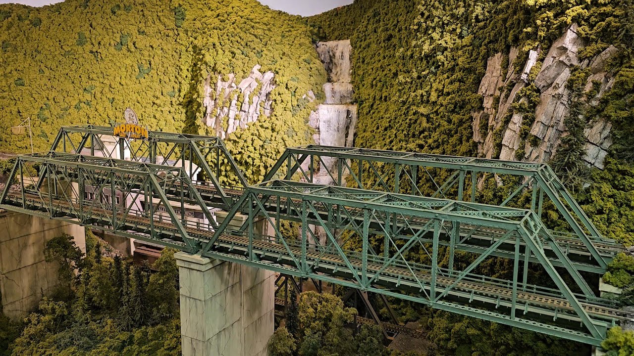Model Railroad Water Fall Madness at Howard Zane's! - YouTube