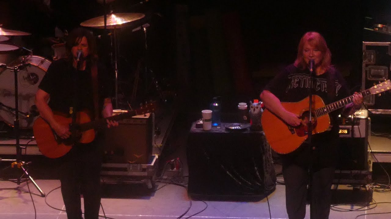 INDIGO GIRLS (w/FULL BAND) - FULL CONCERT@Rams Head Live Baltimore 6/5 ...