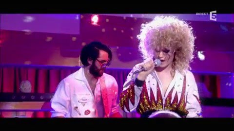Corine, en Live - C à vous - 04/01/2017 - YouTube