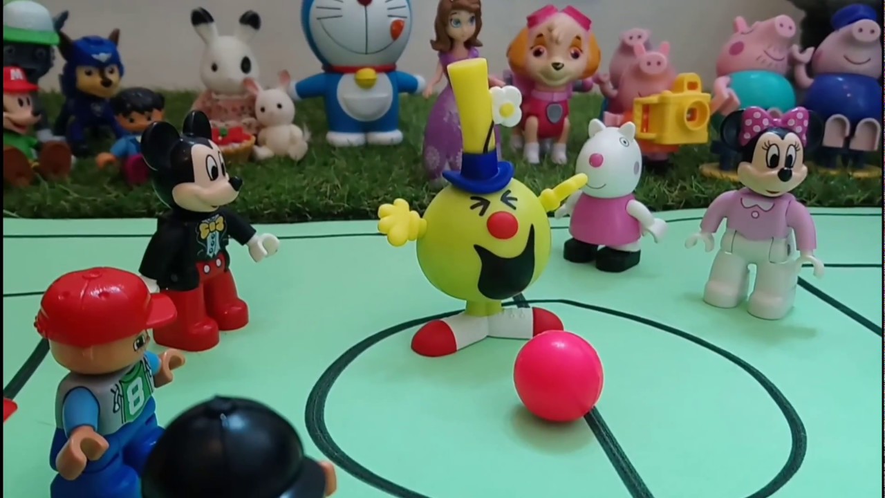 World Cup Fever! Peppa Pig And Friends Play Soccer - YouTube