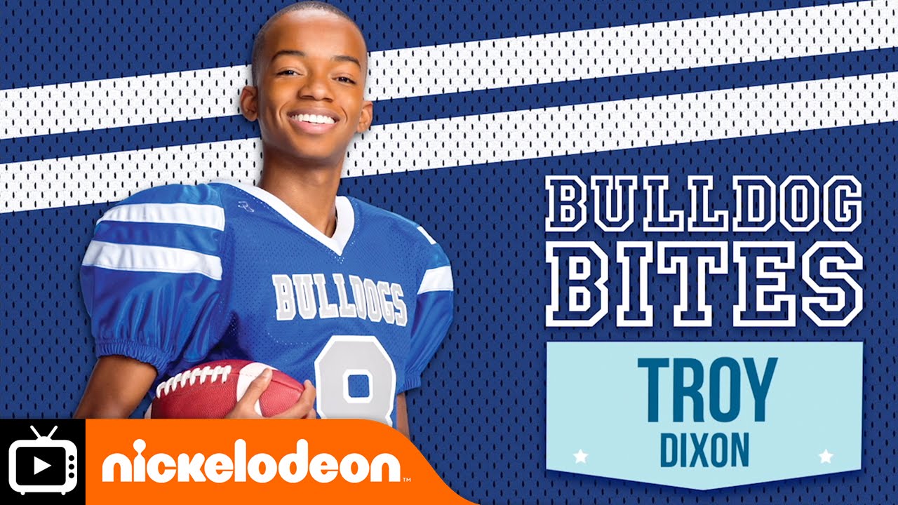 Bella and the Bulldogs | Troy Bites | Nickelodeon UK - YouTube