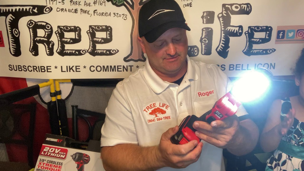 BAUER LED FOLDABLE 20 VOLT WORK LIGHT November 8, 2020 - YouTube