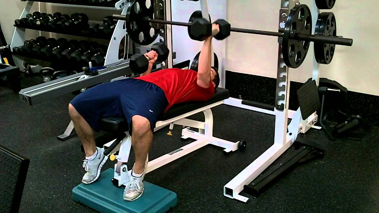 DB Alternate Bench Press - YouTube