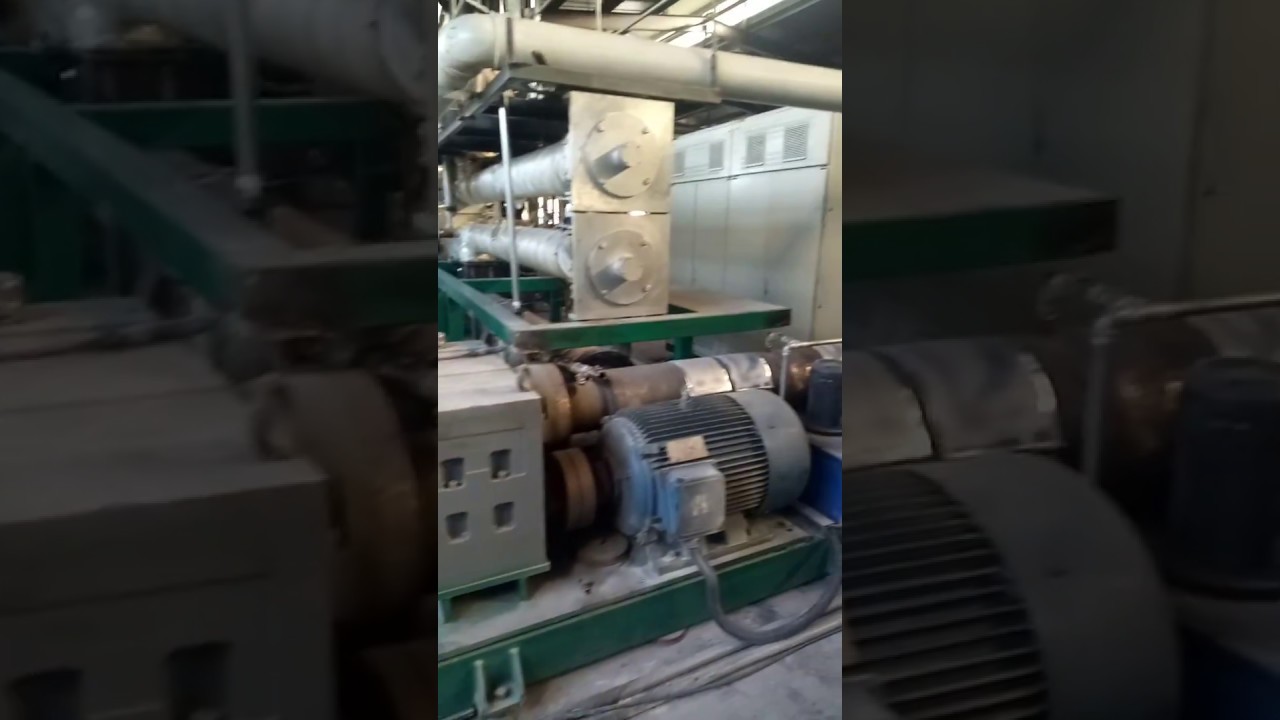 Automatic reclaimed rubber devulcanization machine - YouTube