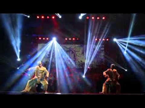Ega Robot Ethnic Percussion Tari Batik - YouTube