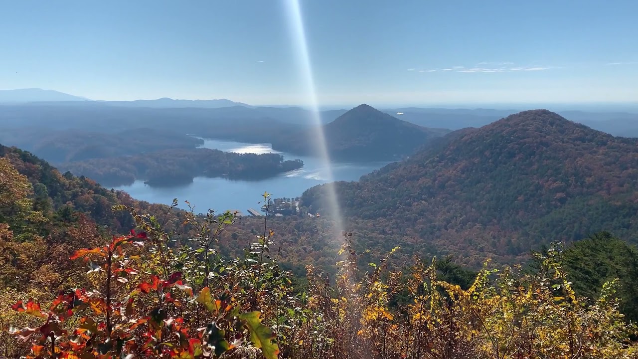 Fall colors spread throughout the Cherokee National Forest in Tennessee ...