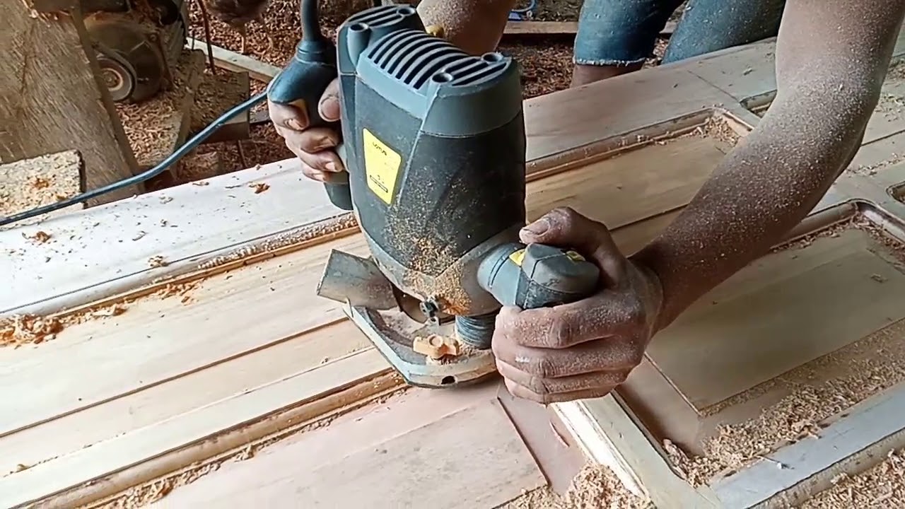 making doors from a mahagony 🌲 tree - YouTube