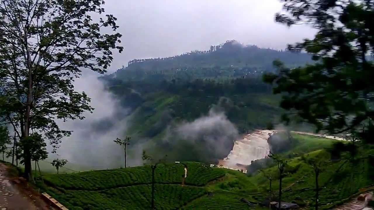 St. Claire Falls seen from Podi Menike Train | ශාන්ත ක්ලෙයාර් ඇල්ල ...