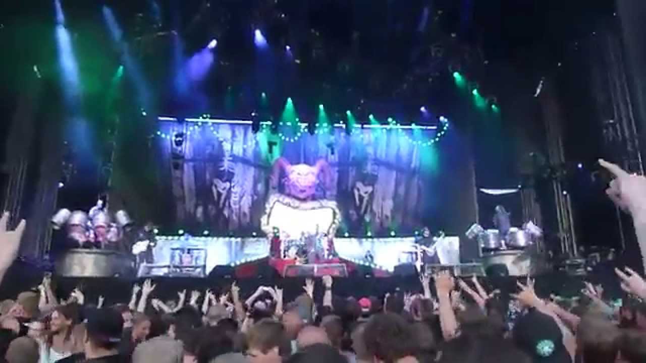 Slipknot - Vermilion live @ Fortarock 2015 (HD) - YouTube