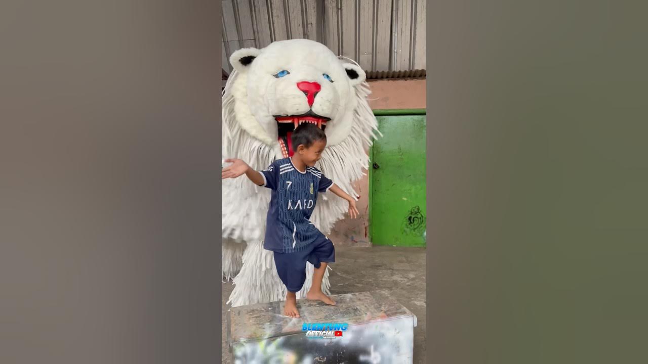 Lagi asik joget Bocil ff dimakan can macanan - YouTube