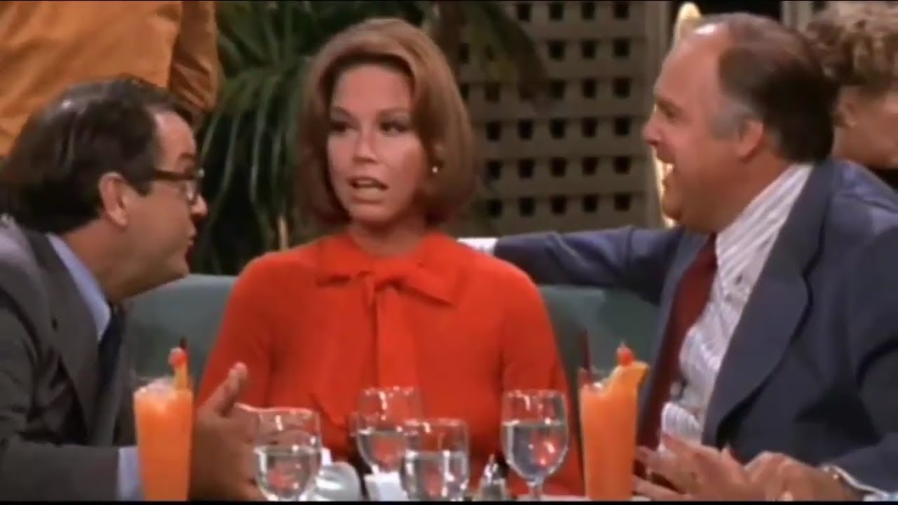 The Mary Tyler Moore Show S05E10 What Are Friends For - YouTube