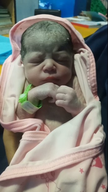 After birth 10min looking around baby ️ ️🍼#baby #cutebaby #shortsvideo ...