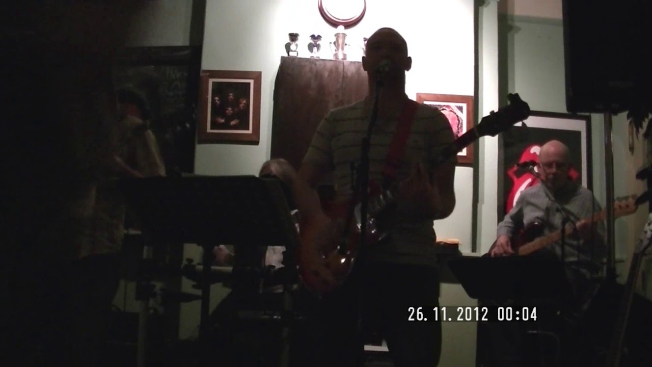 Downshift Band_Johnny B Goode - YouTube