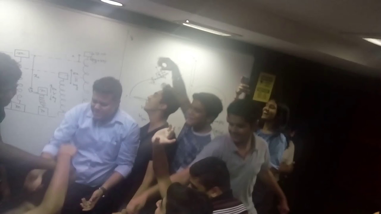 Pravez sir dance VMC teacher's day party.... Solid body - YouTube