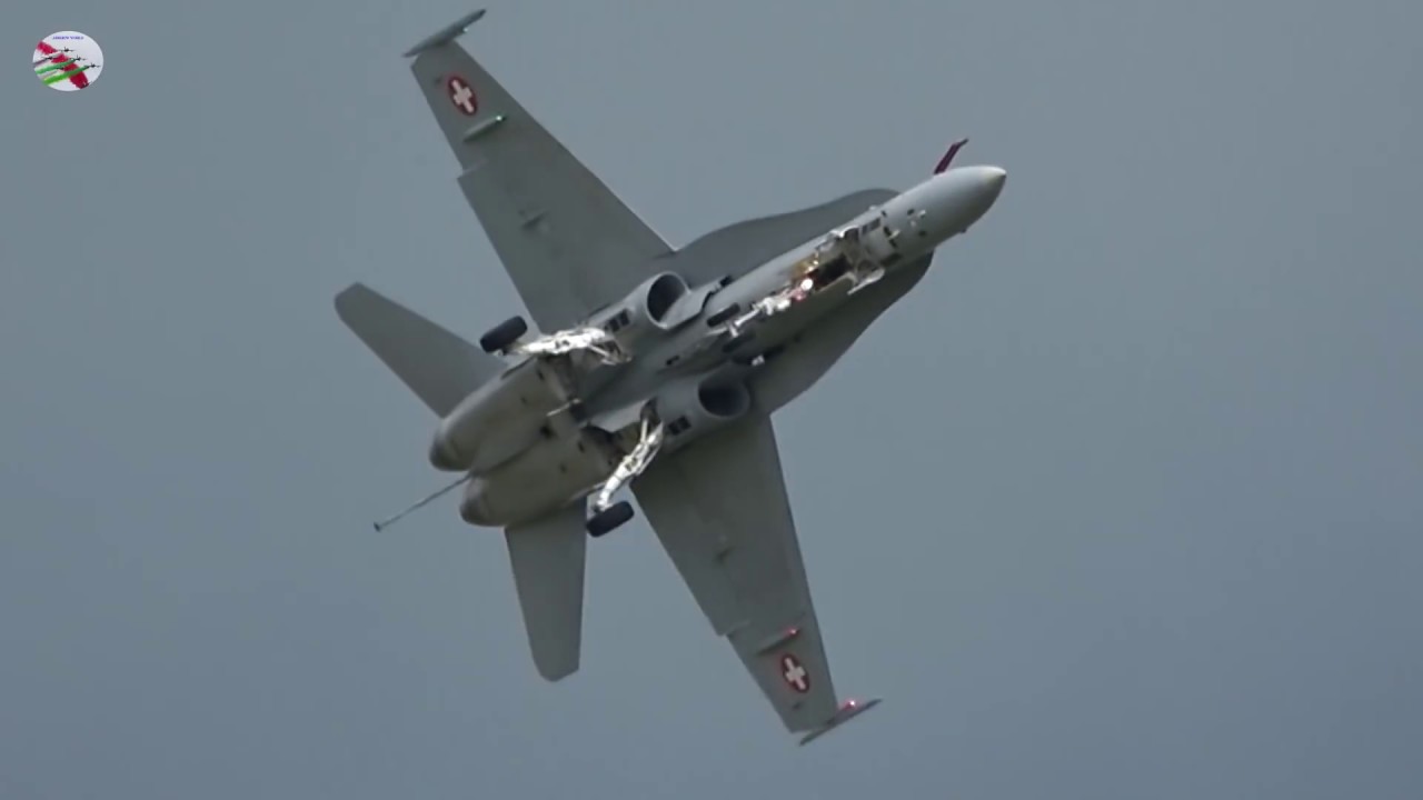 COSFORD AIRSHOW F-18 DISPLAY 2019 - AIRSHOW WORLD - YouTube